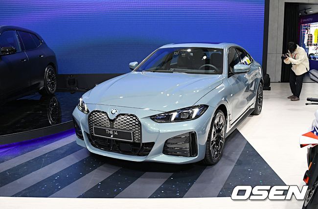 BMW코리아, '뉴 i4 M50 xDrive 그란 쿠페' 국내 최초 공개 [2025 서울모빌리티쇼]