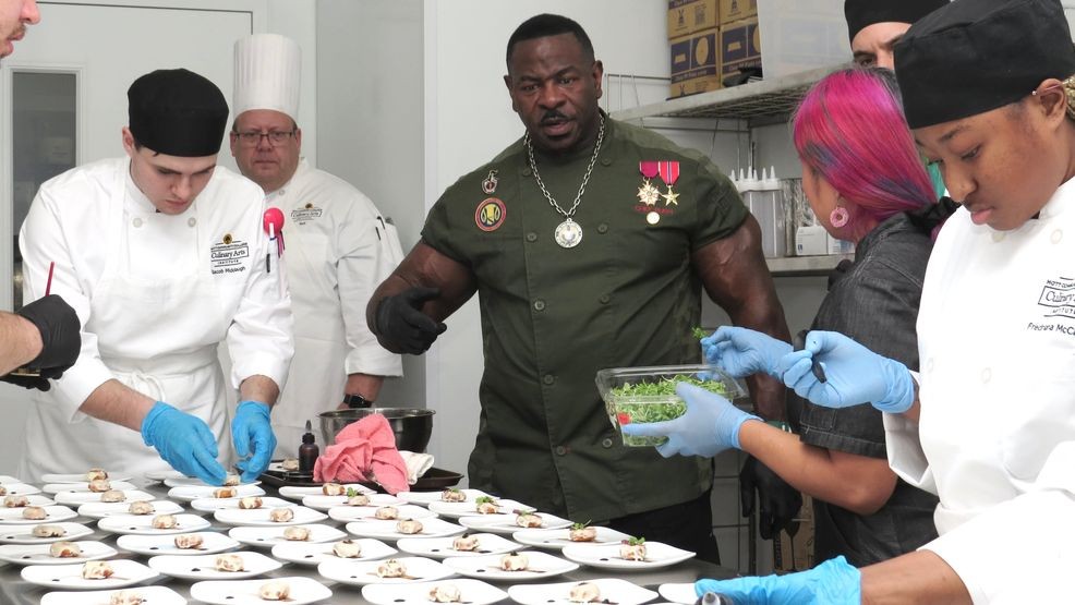Celebrity chef Andre Rush inspires at Mott Community College event