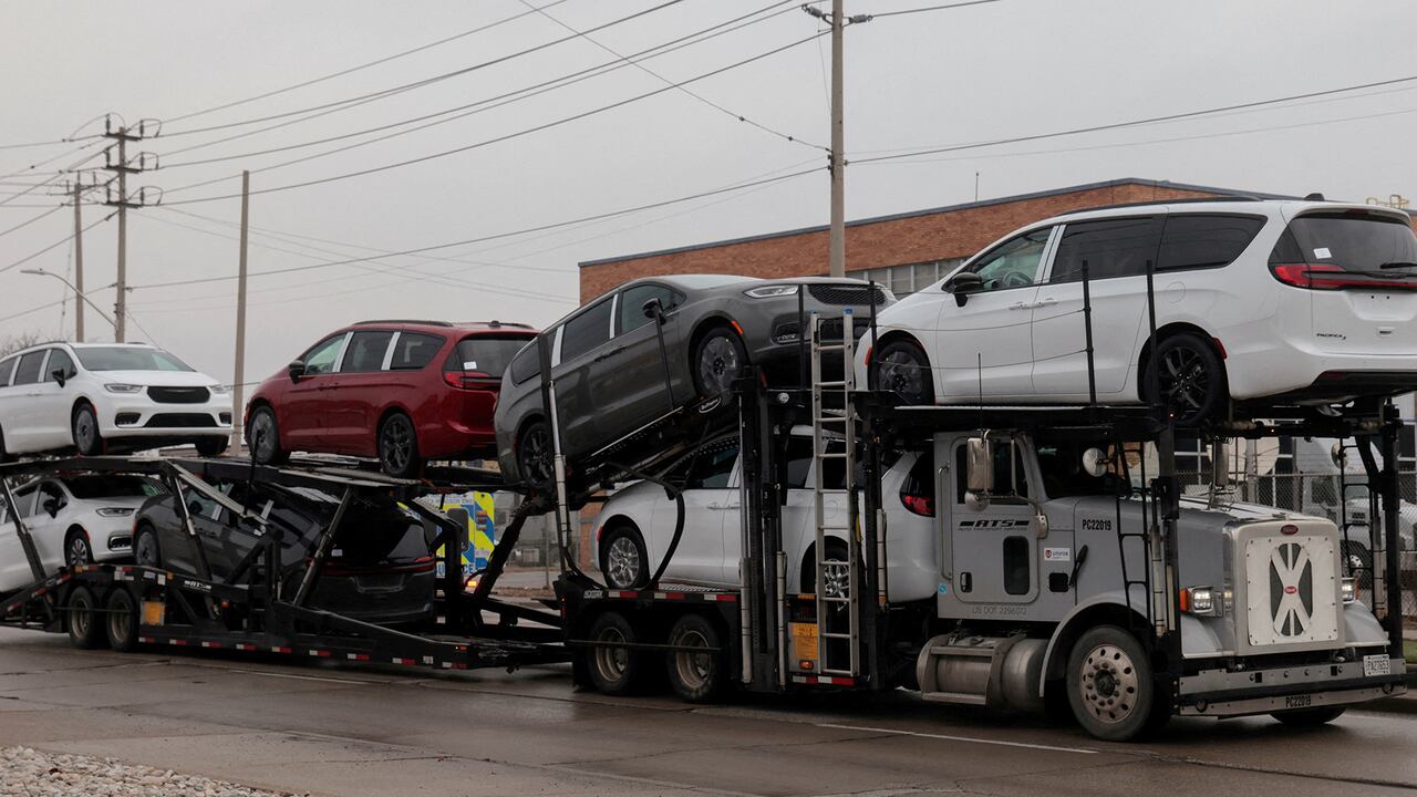 Auto layoffs hit Canada, U.S. and Mexico just hours after tariffs hit