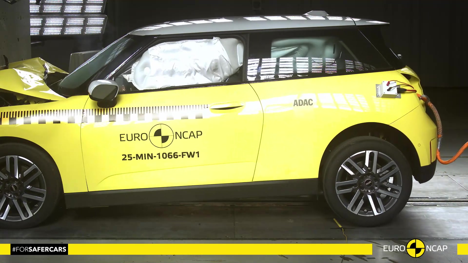 2025 MINI Cooper E - Crash & Safety Tests