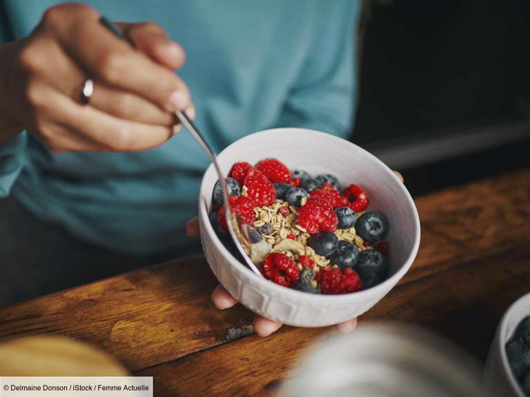 Mémoire, concentration : voici les 7 aliments que ce neurologue mange ...