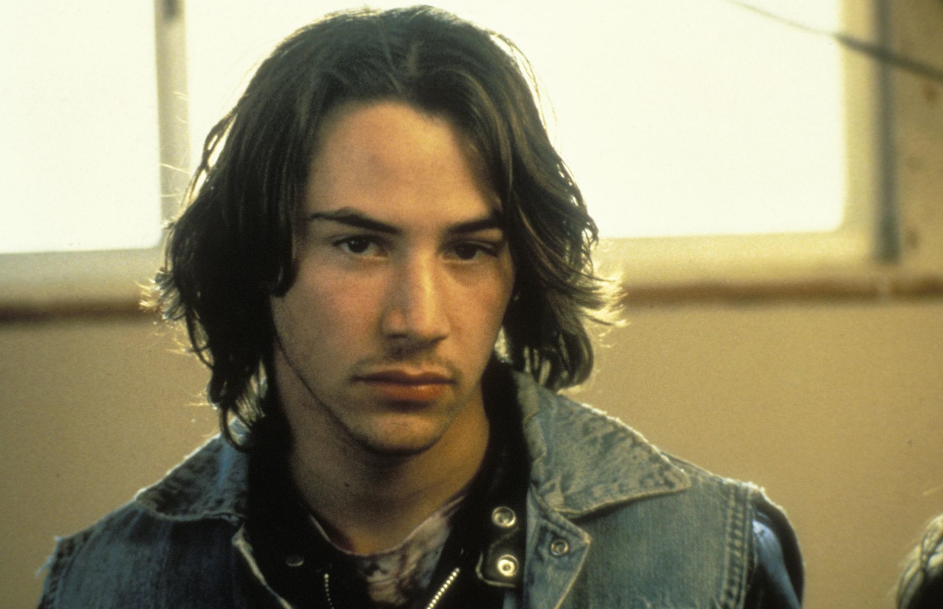 25 celebrities with a dark past you didn’t know about