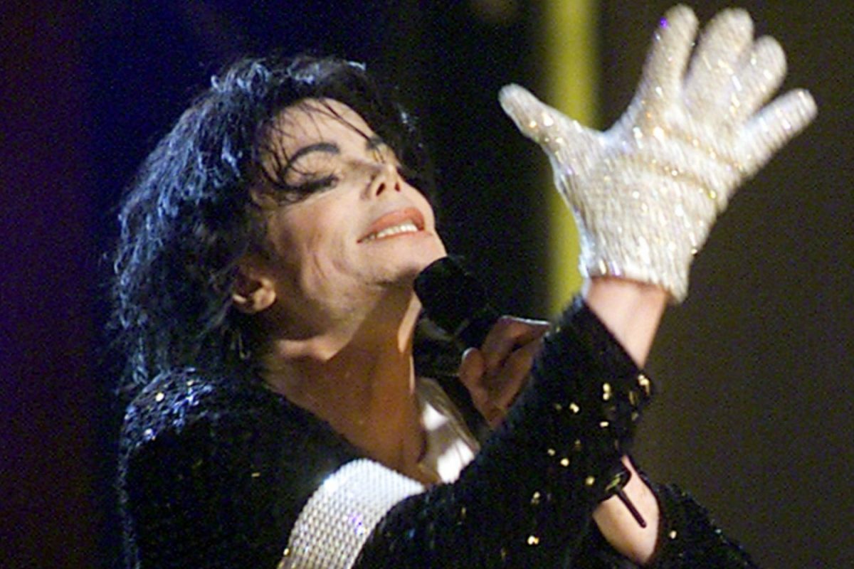 Michael Jackson estate submits $115K fee bill as Paris Jackson legal ...