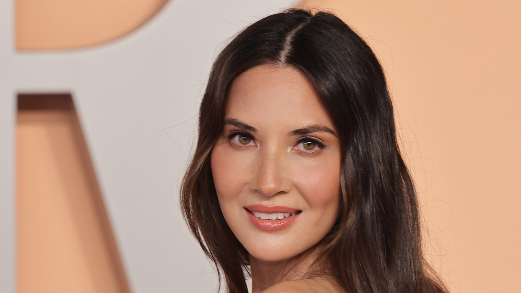 Olivia Munn blasts 'gluttonous' all-female Blue Origin space flight