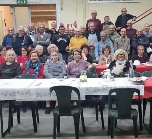 Nuova luce alla bocciofila. Restyling di bar e saletta