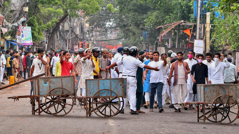 Hindu Outfits Get Calcutta HC Nod For Ram Navami Processions In Howrah ...