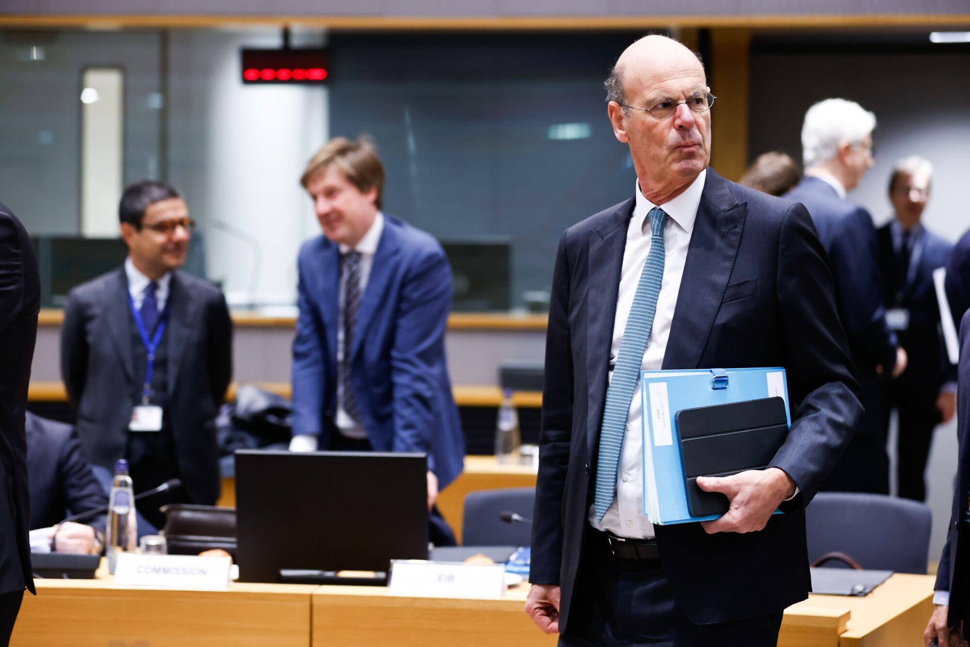 France Says EU Discussing Range of Responses to US Tariffs