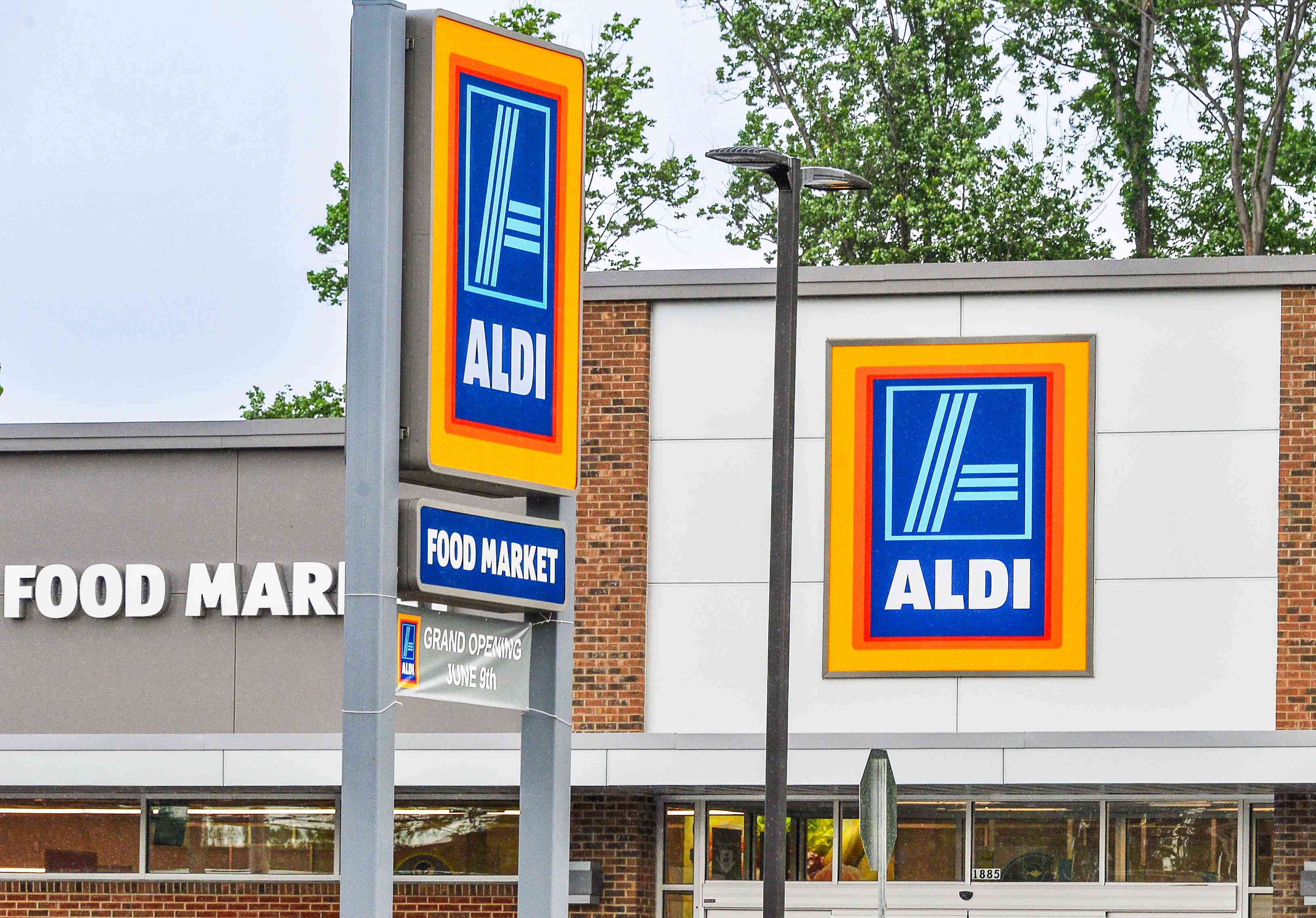 The $19.99 ALDI Pan Set I Use for Everything Is Back