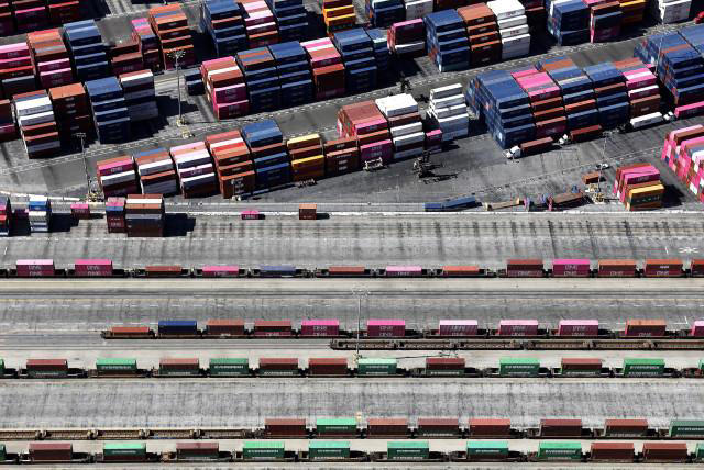 Wall Street se desploma nuevamente tras temores de escalada en la guerra comercial entre China y ...