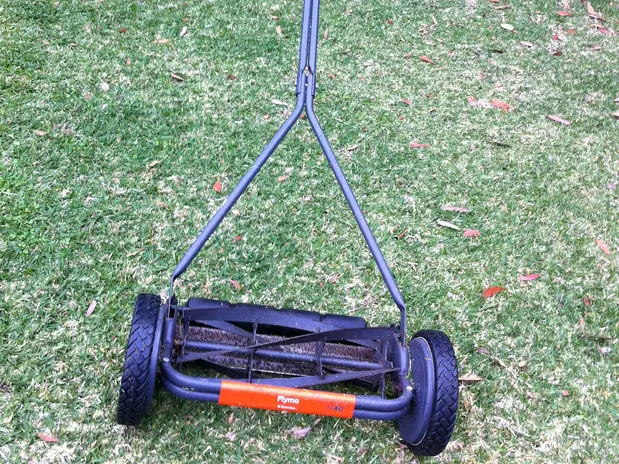 12 Household Chores That Defined Growing Up Back Then (And Built ...