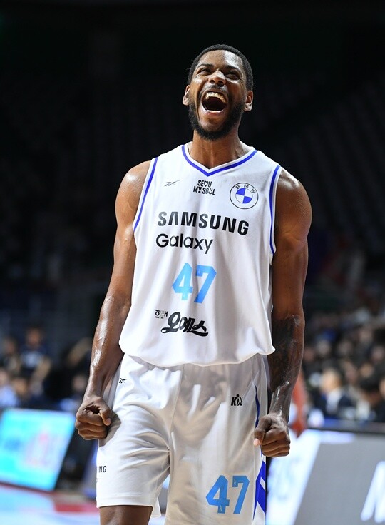 [BK 리뷰] 후반전부터 미친 삼성, KCC에 대역전승