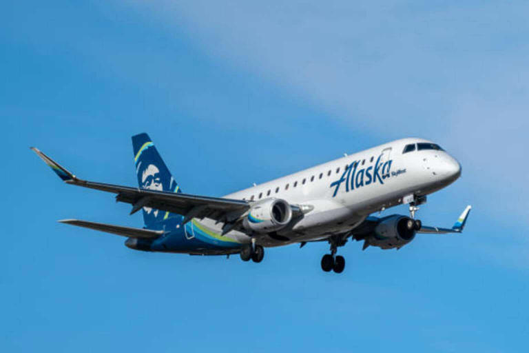 Alaska Air takes a stake in VR flight simulation firm Loft Dynamics