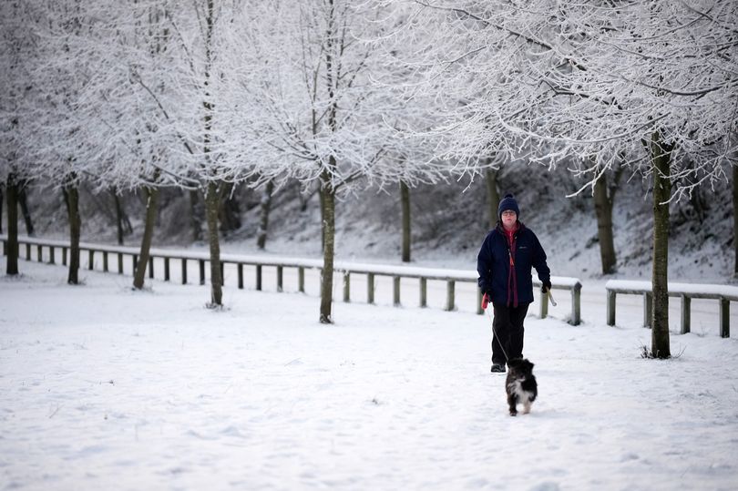 UK weather: Met Office warns of freezing -2C with snow as Britain short ...