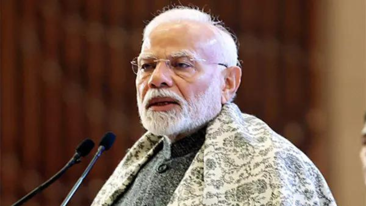 Gold cufflinks, silk shawl, & more: PM Modi’s love for Make-in-India ...