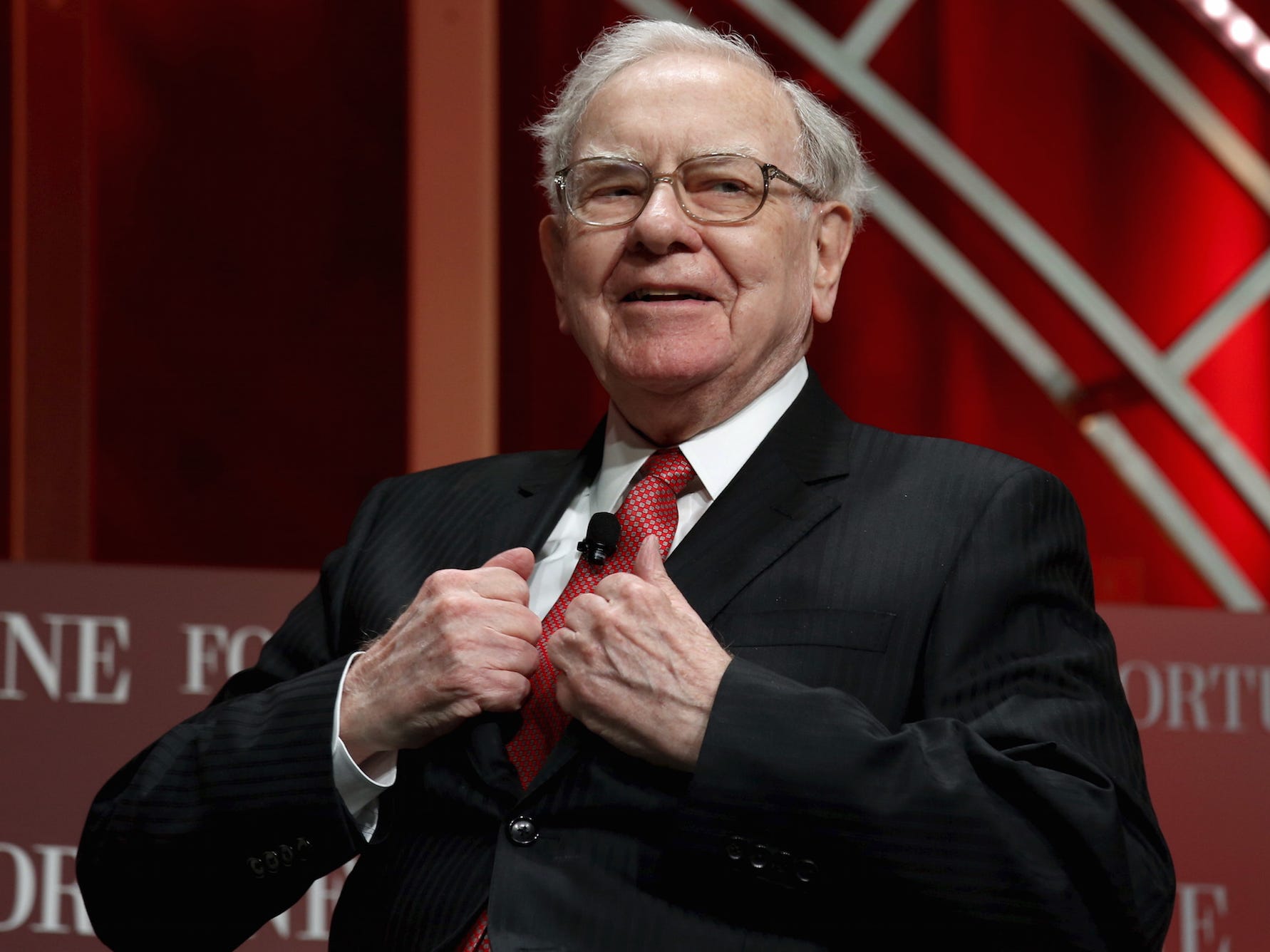 Warren Buffett's been waiting years for a crash like this — but he ...