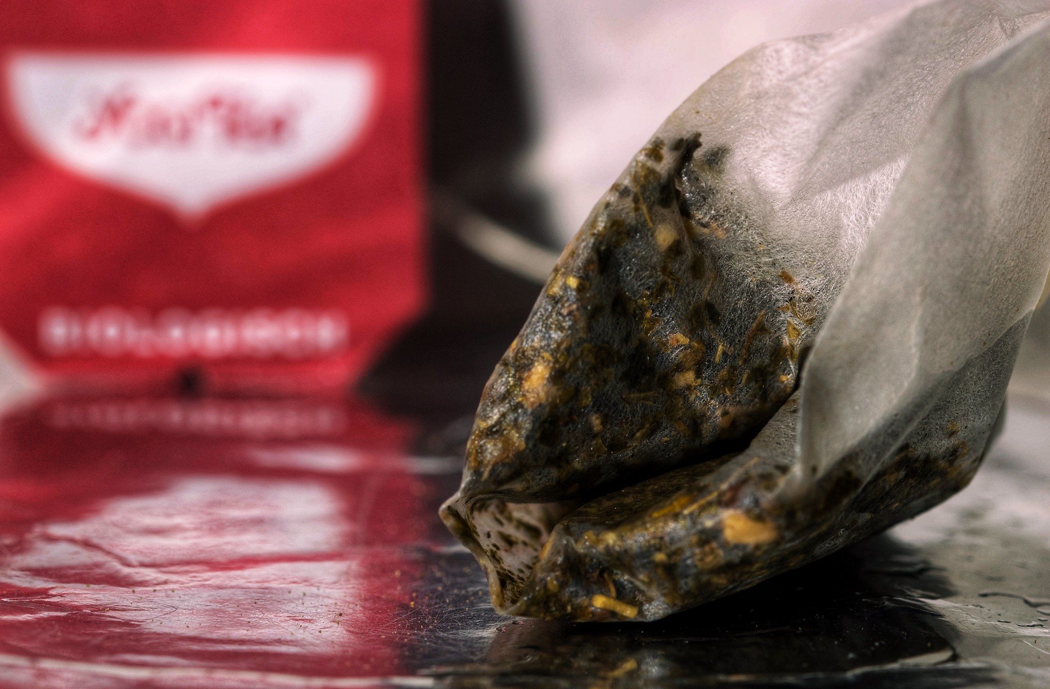 19 Surprising Uses for Leftover Tea Leaves (or Tea Bags)