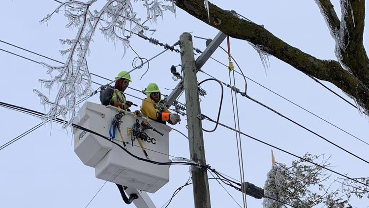 Grand Haven Board of Light and Power line crew helping restore power in ...