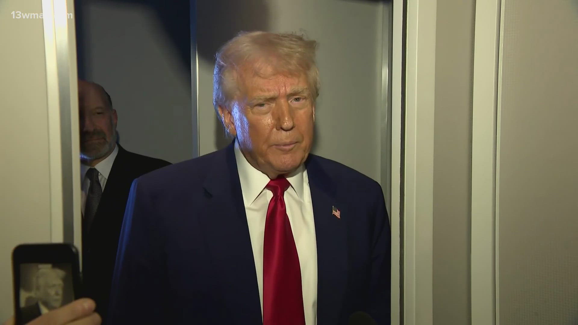 Trump remains defiant as stock market tumbles after tariff announcement ...