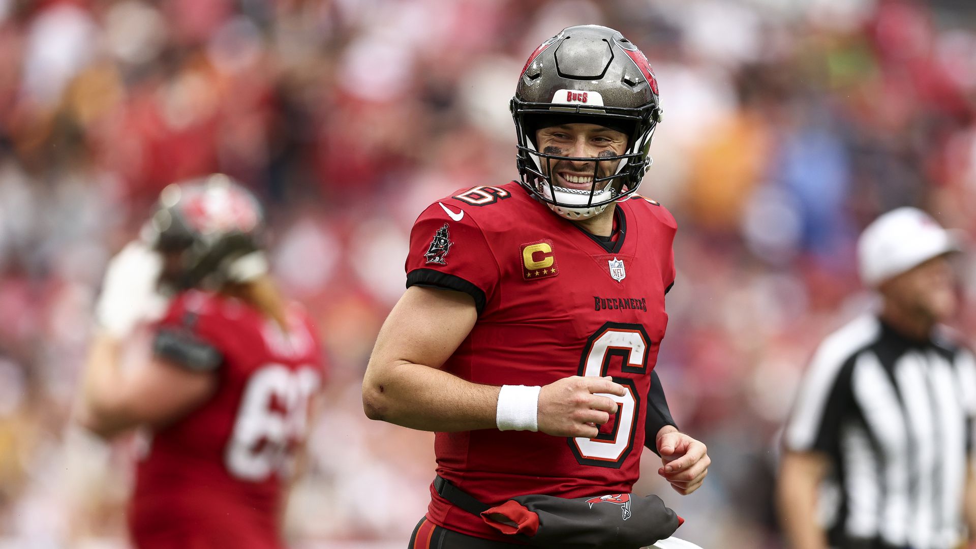 Buccaneers restructure Baker Mayfield's deal