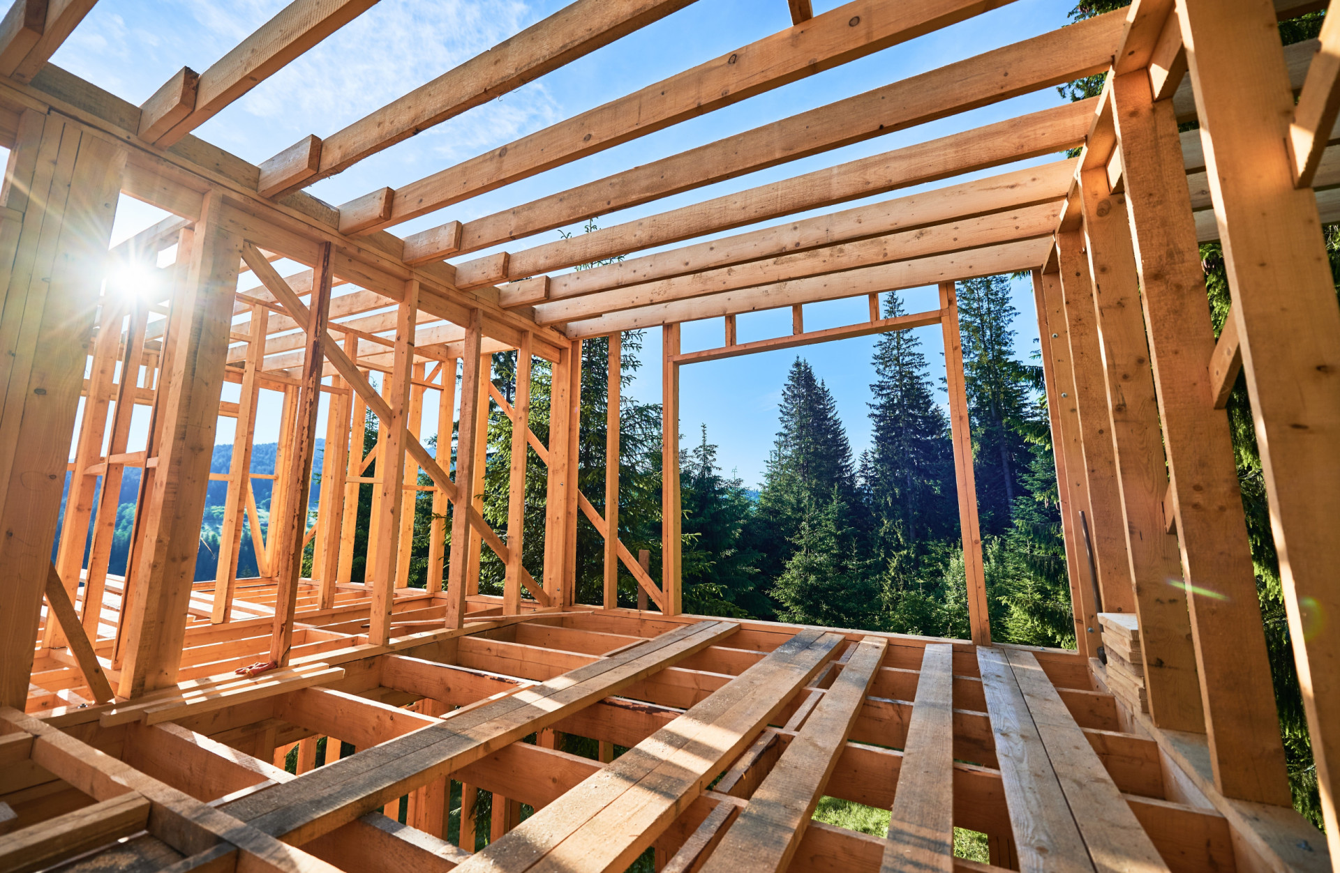 Why wooden houses are popular in the US, even in tornado zones
