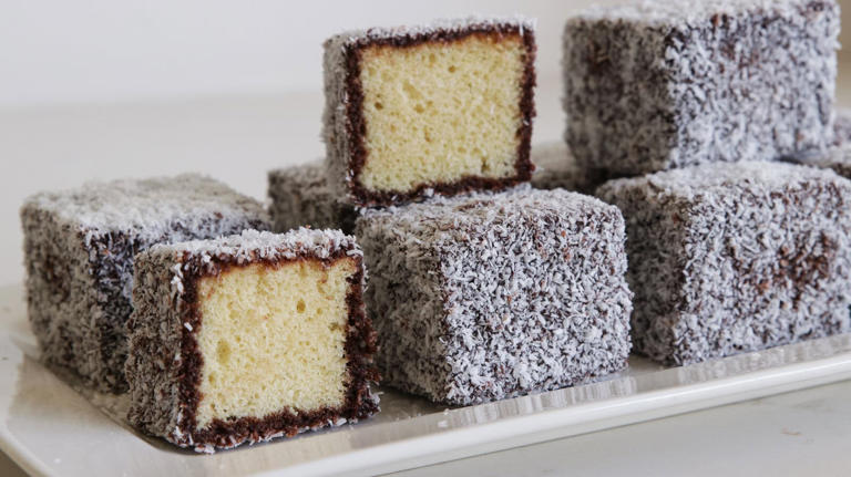Moist Lamington Cake