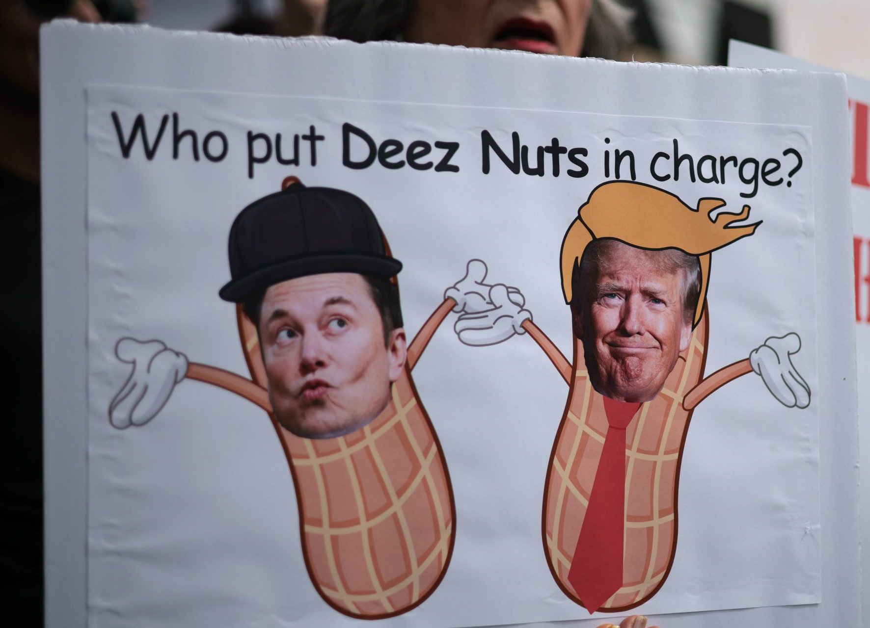 Trump’s poll numbers raise red flags