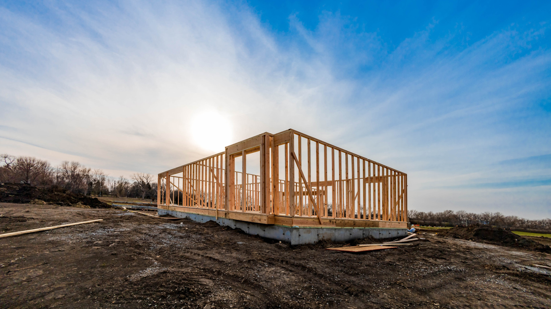 Why wooden houses are popular in the US, even in tornado zones