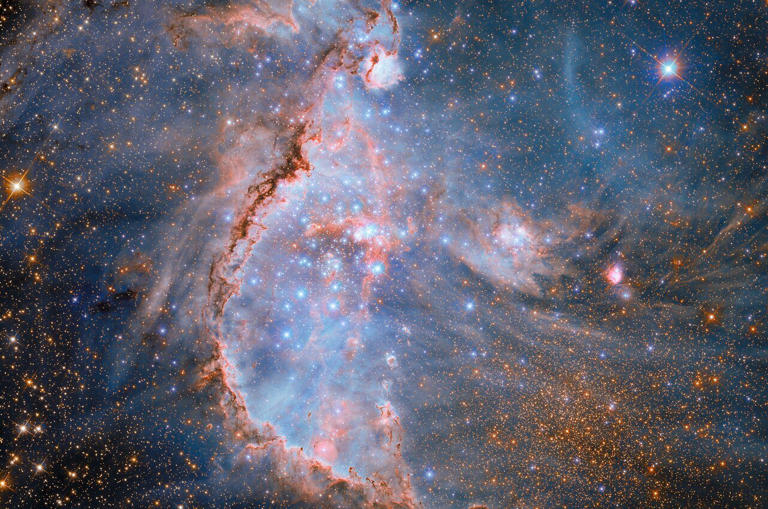 Hubble spots star cluster NGC 346