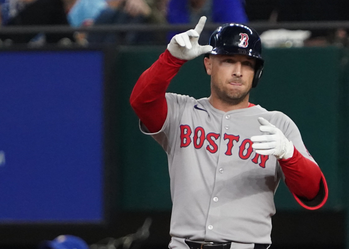 Alex Bregman Update Surfaces After Removal From Red Sox Lineup
