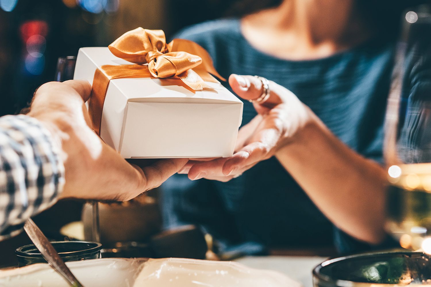 Friend Refusing to Contribute to Group Gift After They Weren't Given a ...