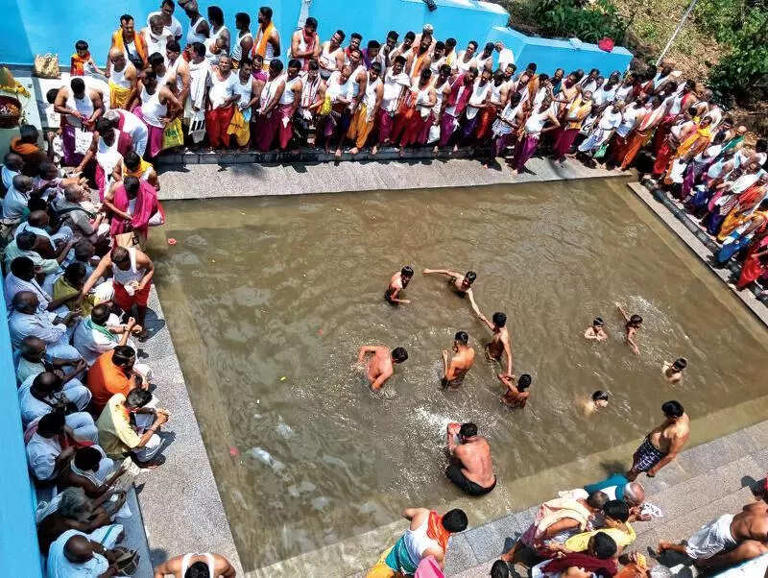 A divine reunion: Goddess Kelbai pays visit to her sister Mahamaya