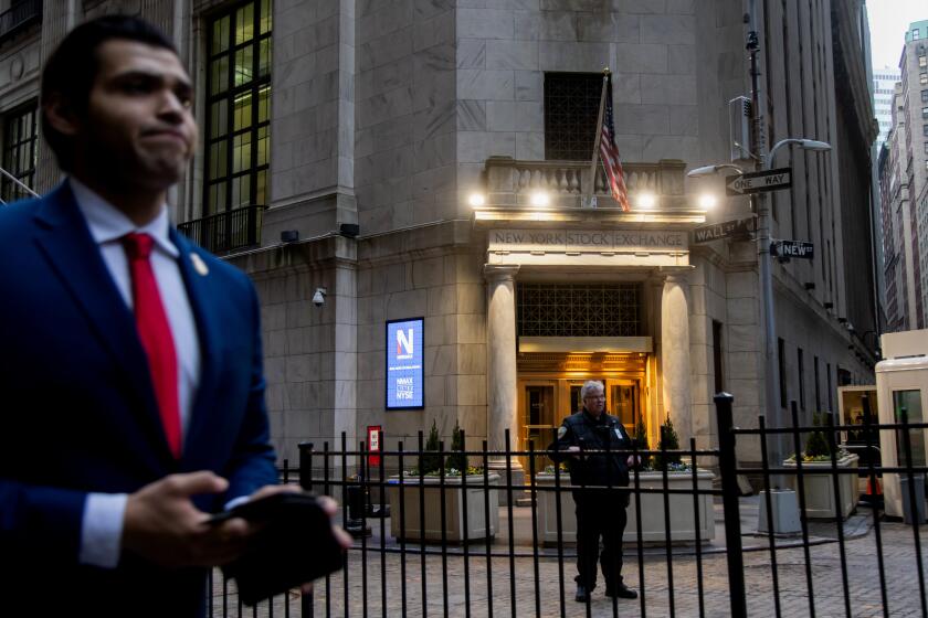 As recession fears surge, Republican cracks emerge over Trump tariff plan