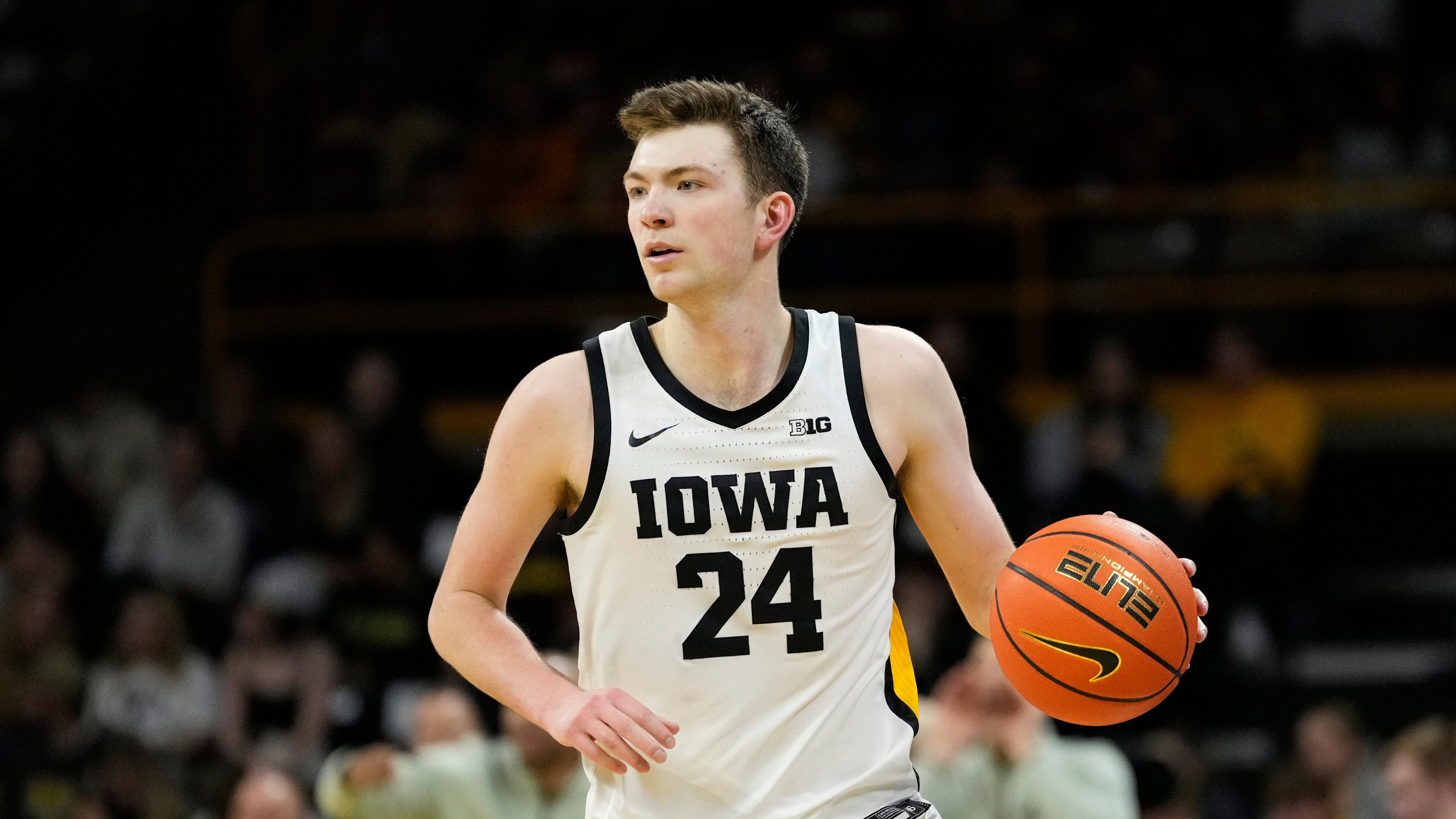 Iowa transfer Sandfort commits to Nebraska men’s basketball