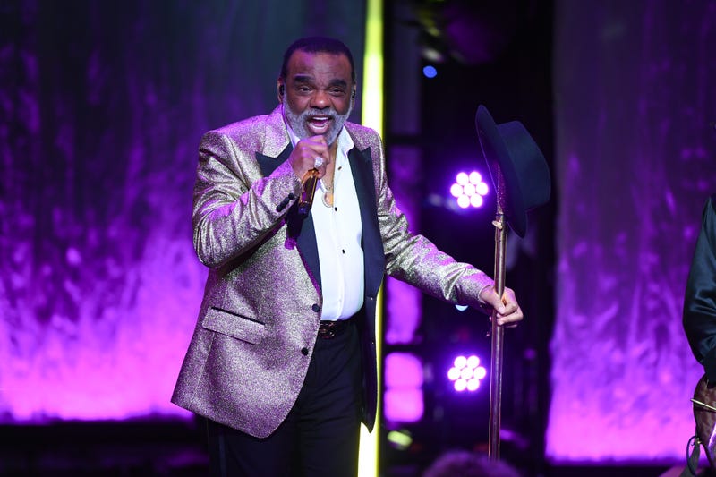 [Opinion] Ron Isley Finally Lets Us Know Who He's Singing About in ...