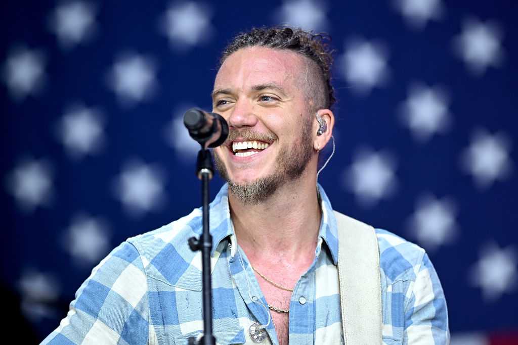 It's 'Too Good to Not Believe' award-winning Christian singer Brandon ...