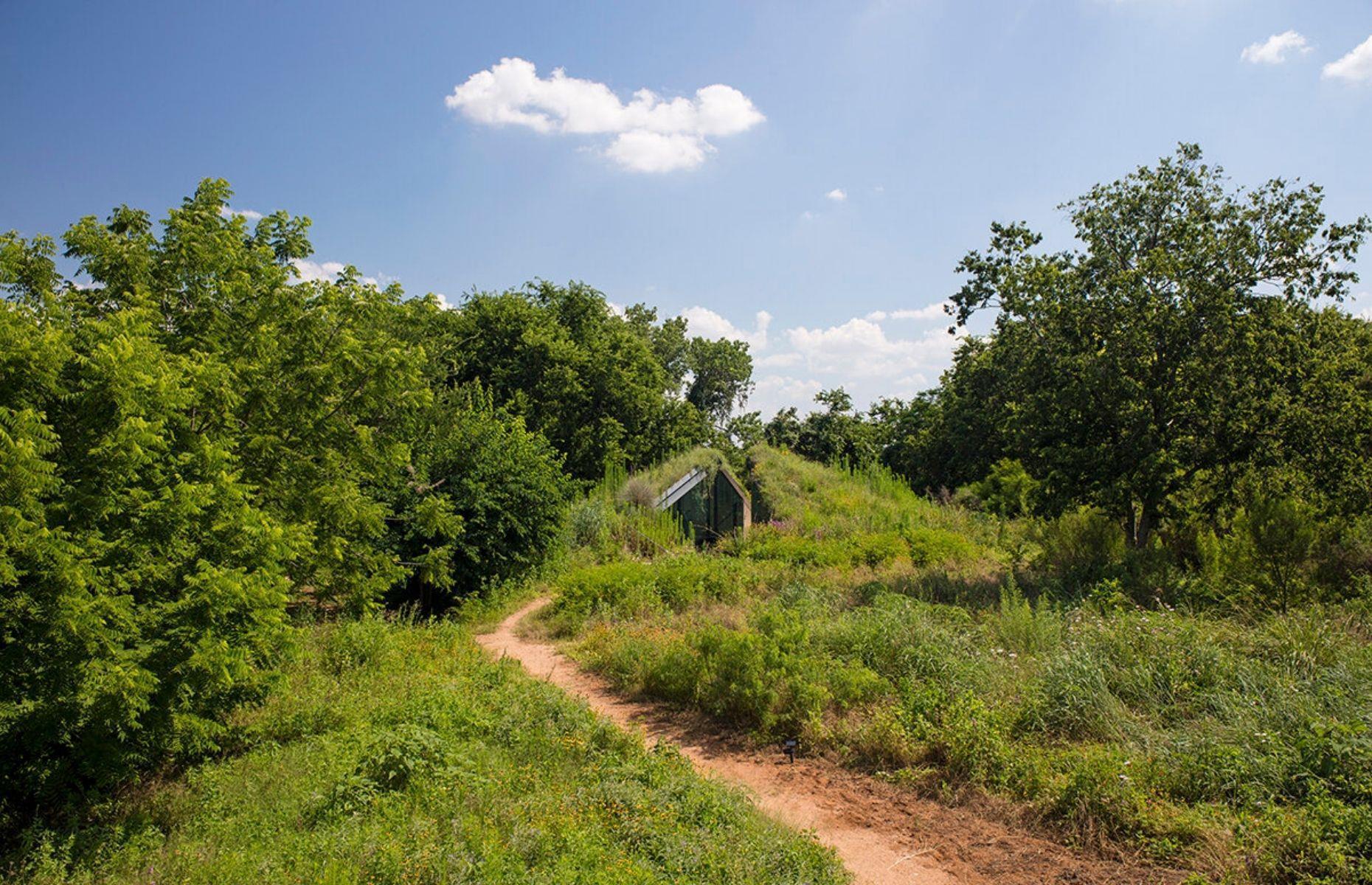 14 Cleverly Hidden Homes In America, Around The World
