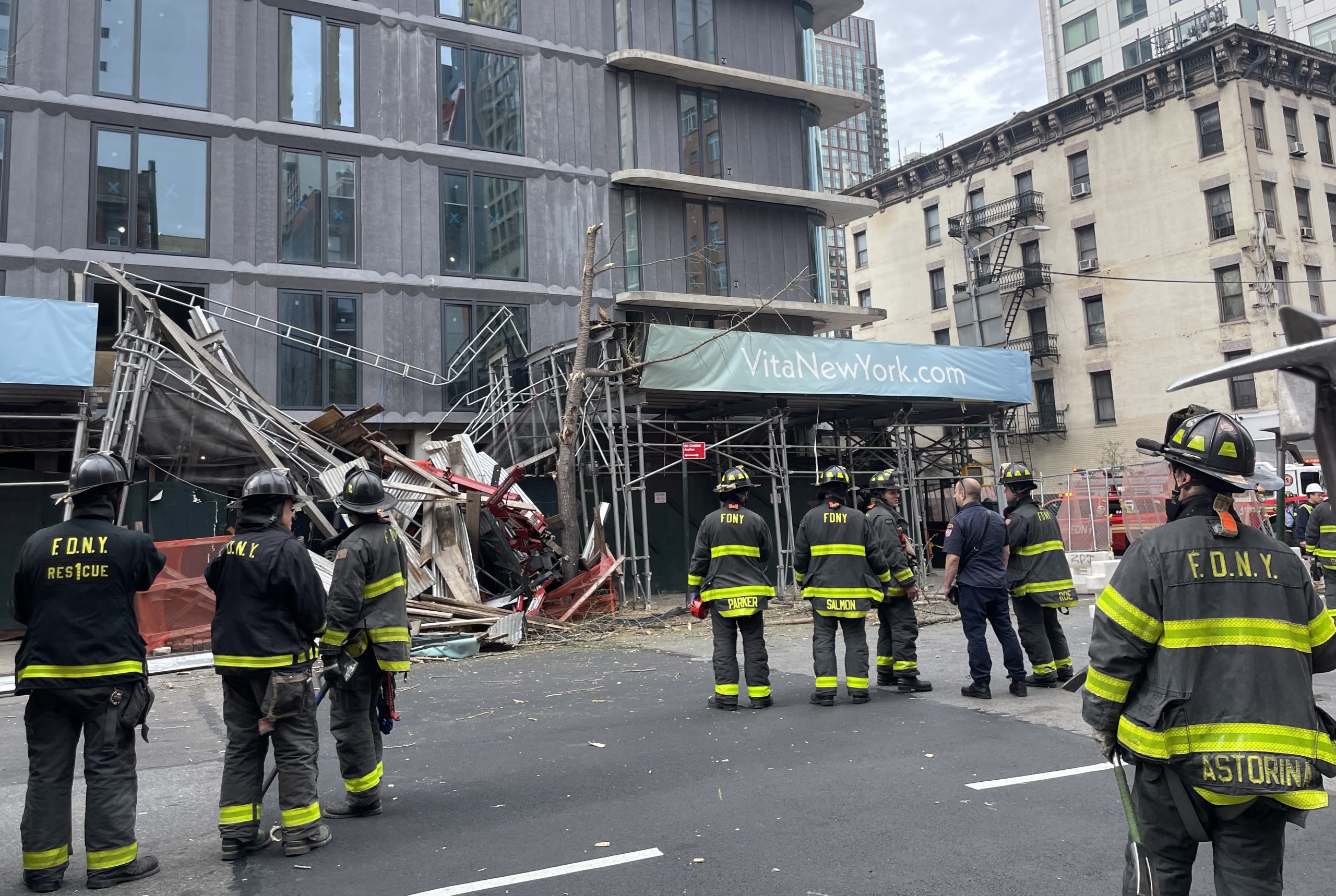 Scaffolding Collapse Shuts Down 9th Avenue in Hell’s Kitchen