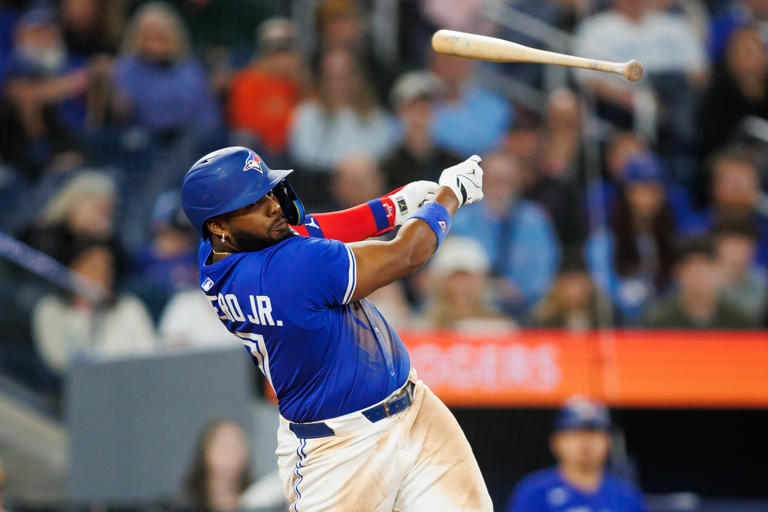 Blue Jays, Vladimir Guerrero Jr. Close on $500 Million Extension: Report