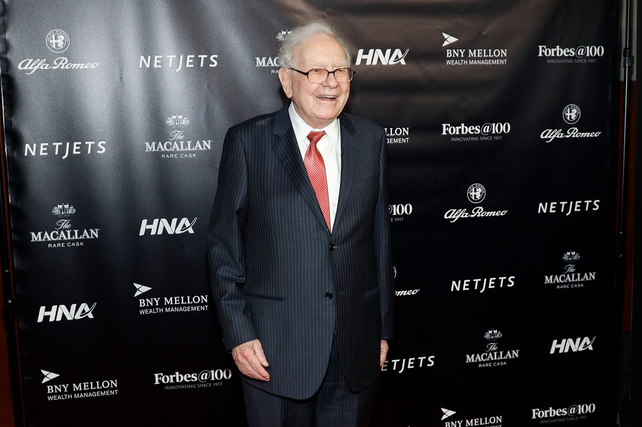 Berkshire Hathaway pulls the rug on a video shared by Trump that ...