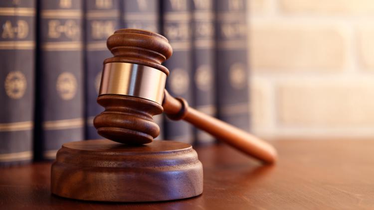 JCPS parent files lawsuit against principal, security after fight at ...