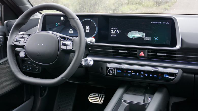 Whiners Rejoice: Hyundai Promises To Keep Buttons In Next-Gen Interiors