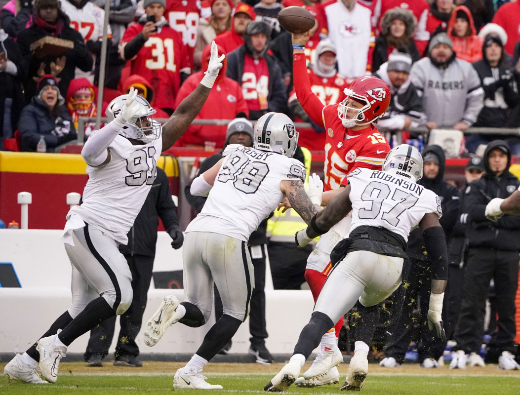 Chiefs' latest free agency signing could give an ex-Raiders defender ...