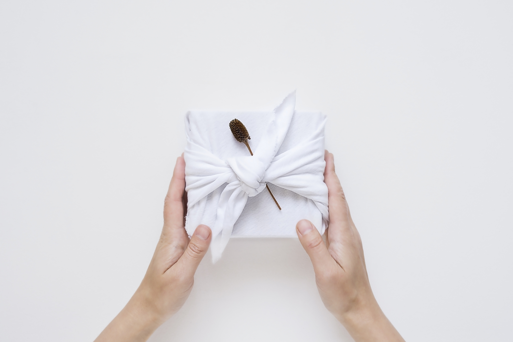 18 DIY Gift Wrap Ideas From Scrap Materials