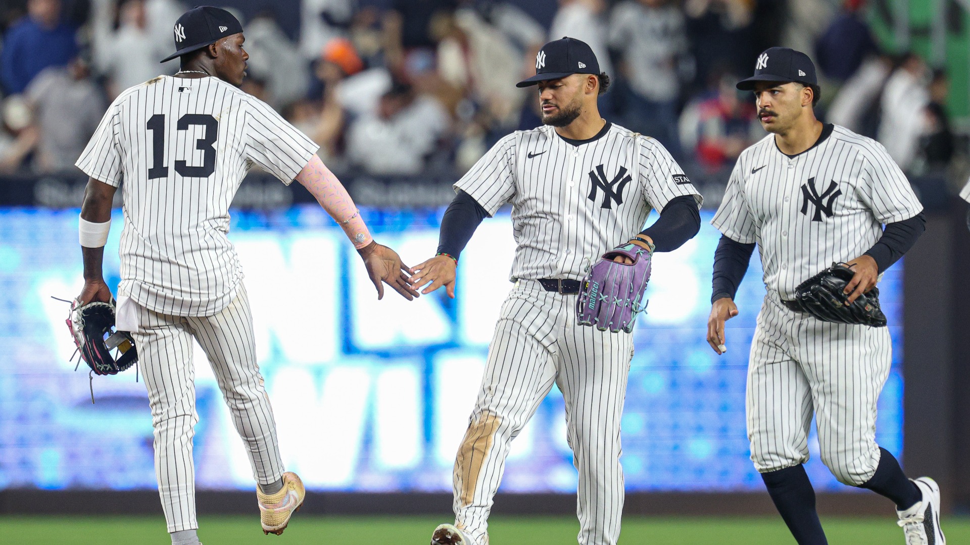 Yankees Power Past Diamondbacks to Avoid 3-Game Sweep