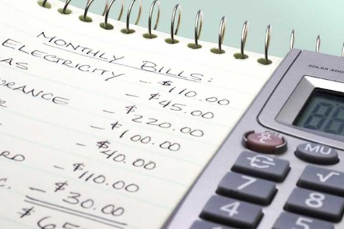 15 Things Americans Used to Keep Secret But Now Post Online Without a ...