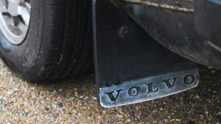 Why Aren't Mud Flaps Standard On Cars Anymore?