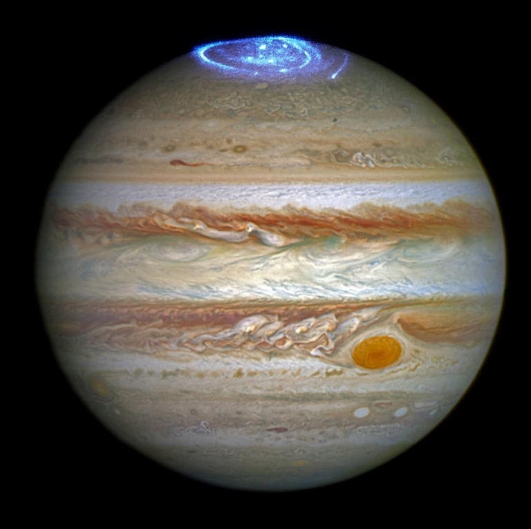 Awe-inspiring first: Astronomers capture Jupiter's response to a ...