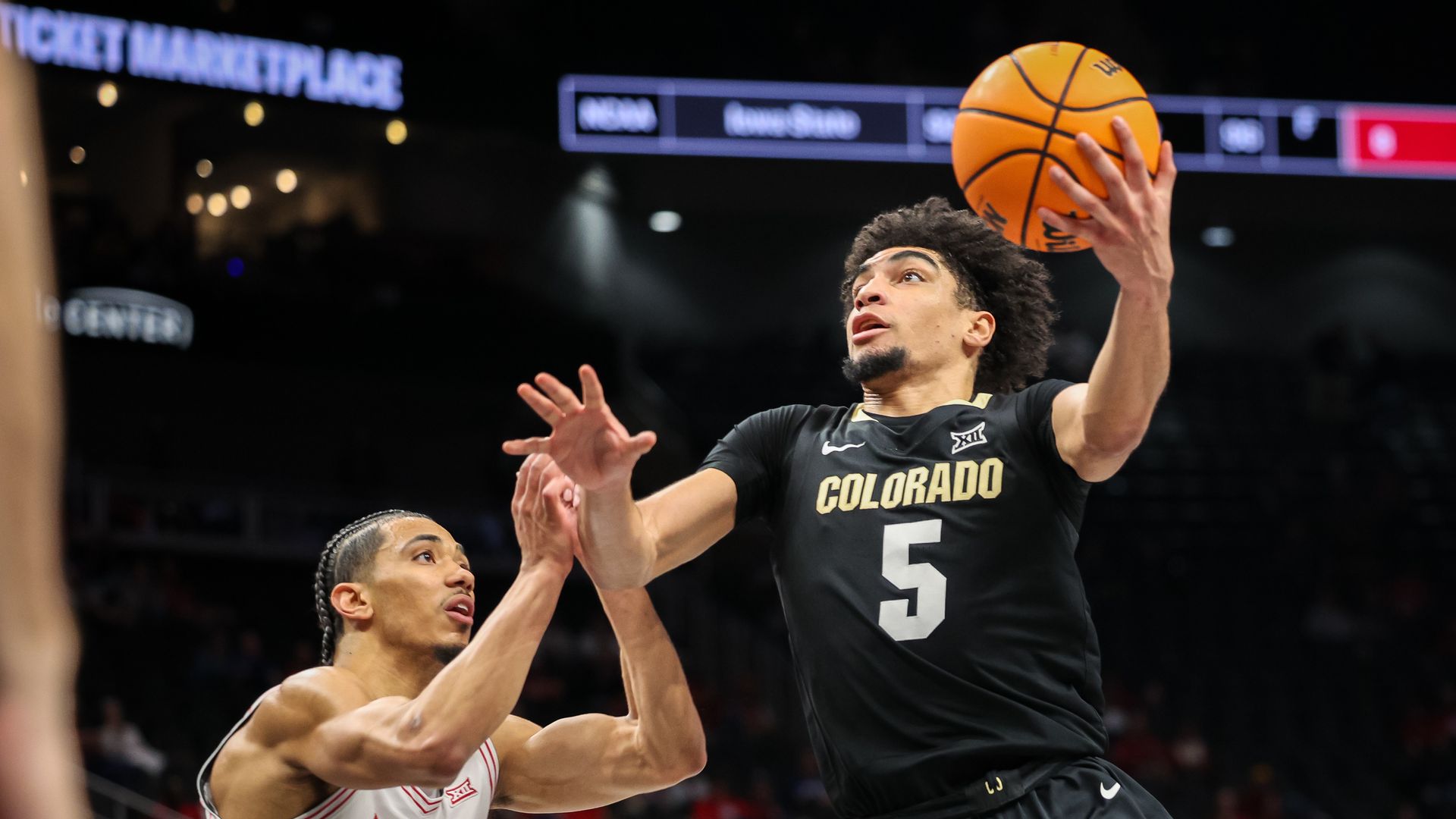 Assane Diop, RJ Smith enter transfer portal