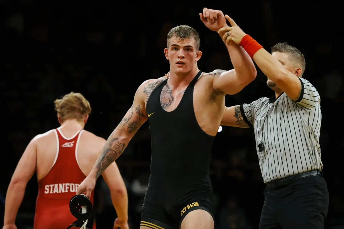 Hip surgery will nix football (again) for Iowa’s Ben Kueter in 2025