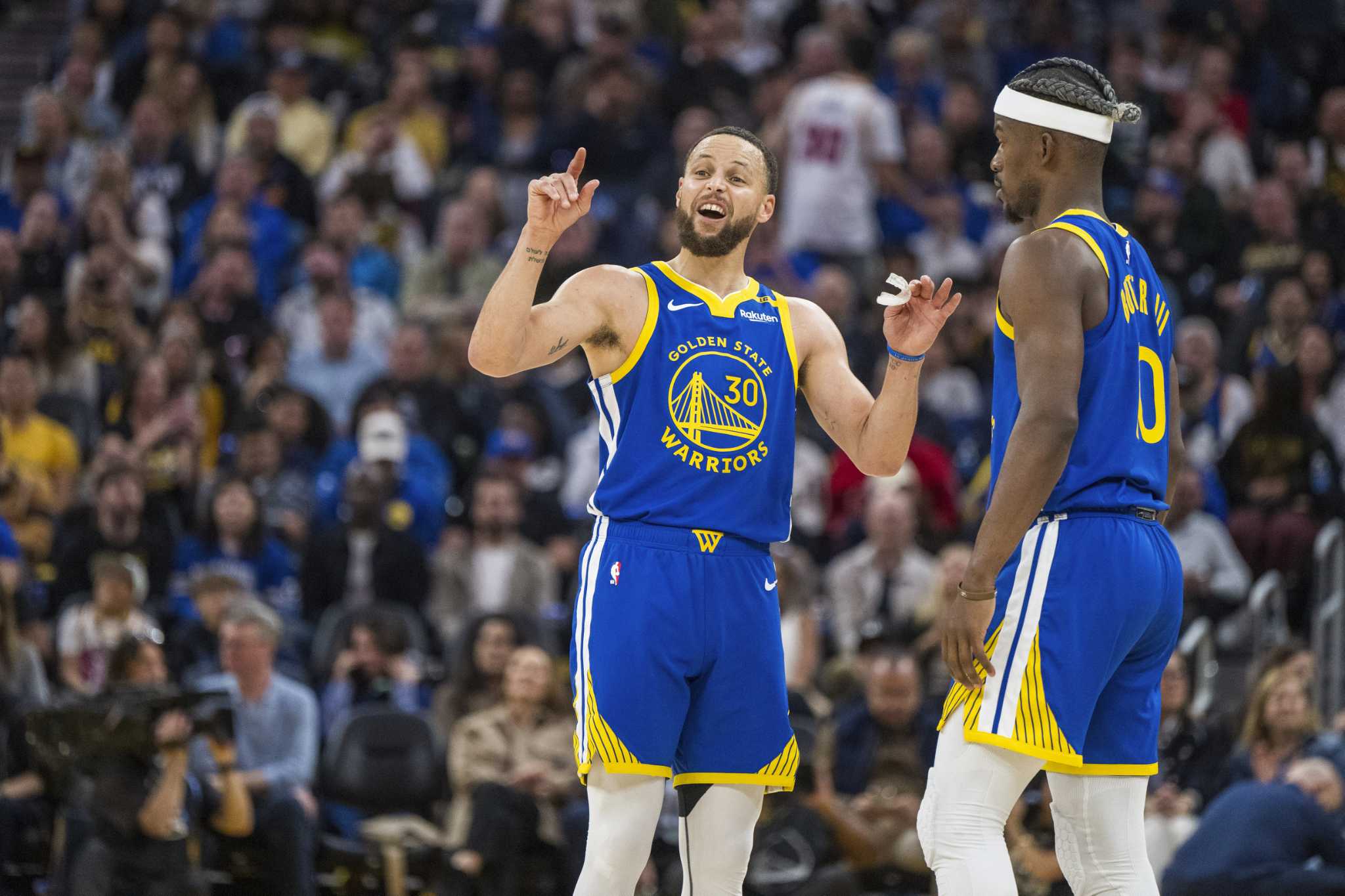 Warriors’ Steph Curry, Jimmy Butler in starting lineup Friday against ...